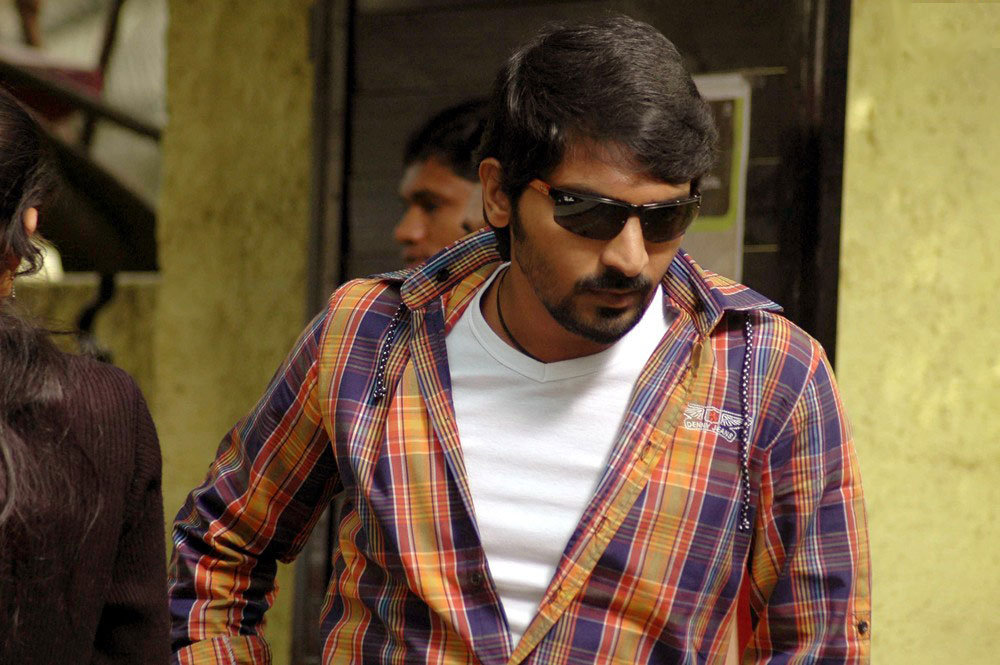 Eesan Fan Photos | Eesan Photos, Images, Pictures # 13294 - FilmiBeat