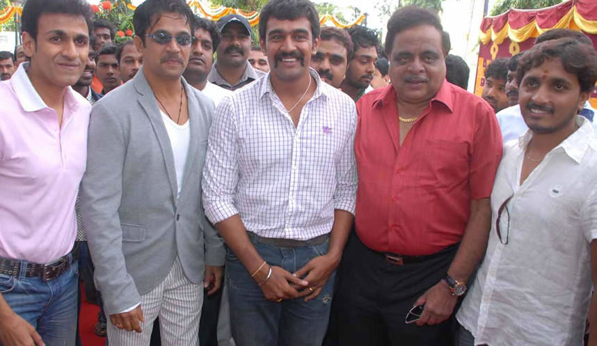 Addhuri Fan Photos | Addhuri Photos, Images, Pictures # 12053 - FilmiBeat