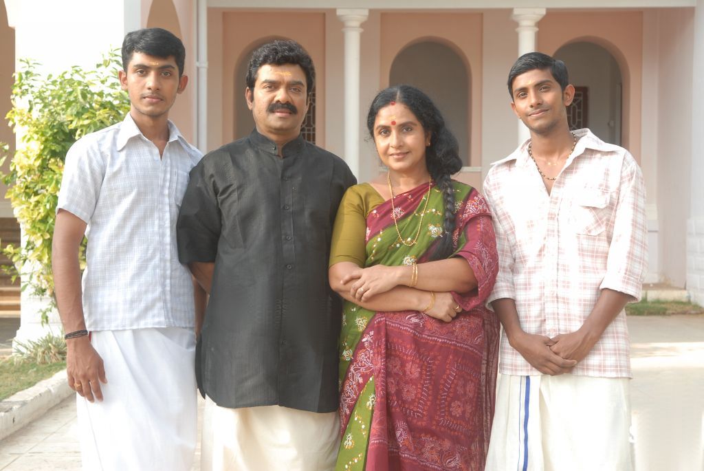 Chattambinadu Fan Photos | Chattambinadu Photos, Images, Pictures ...