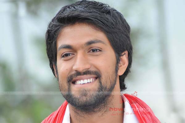 Kirataka Fan Photos | Kirataka Photos, Images, Pictures # 15564 - FilmiBeat