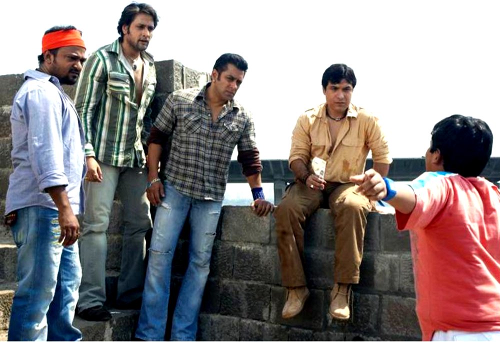 Wanted Fan Photos | Wanted Photos, Images, Pictures # 1471 - FilmiBeat