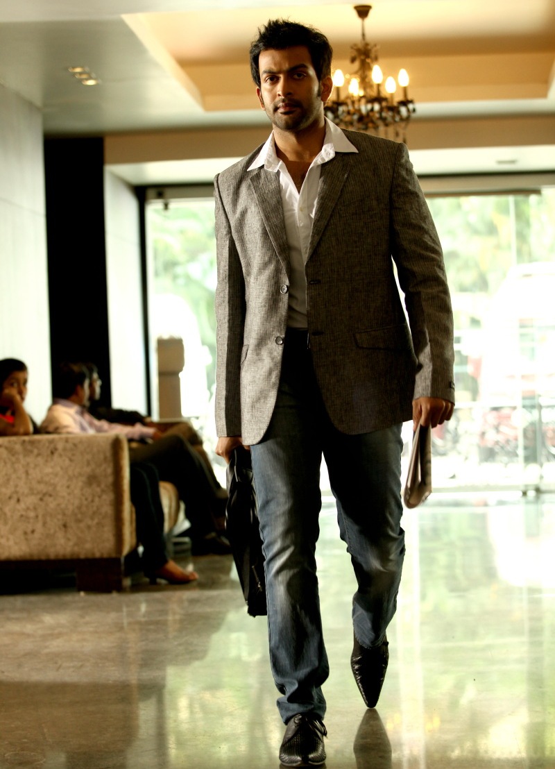 Arjunan Sakshi Fan Photos | Arjunan Sakshi Photos, Images, Pictures ...