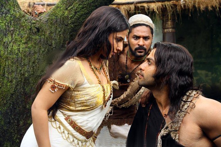 Urumi Fan Photos | Urumi Photos, Images, Pictures # 13957 - FilmiBeat