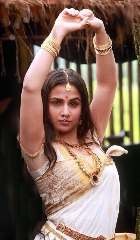 Urumi Fan Photos | Urumi Photos, Images, Pictures # 13959 - FilmiBeat