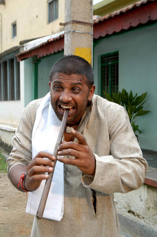 Kari Chirathe Fan Photos | Kari Chirathe Photos, Images, Pictures ...