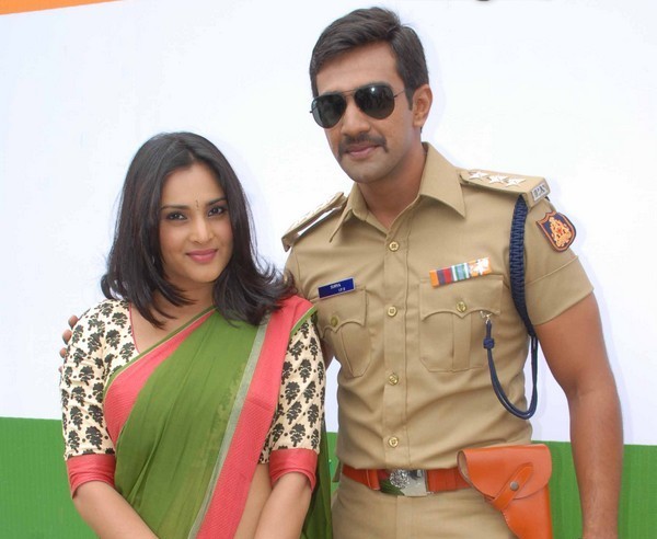 Dandam Dashagunam Fan Photos | Dandam Dashagunam Photos, Images ...