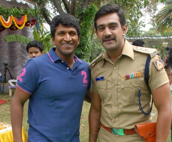 Dandam Dashagunam Fan Photos | Dandam Dashagunam Photos, Images ...