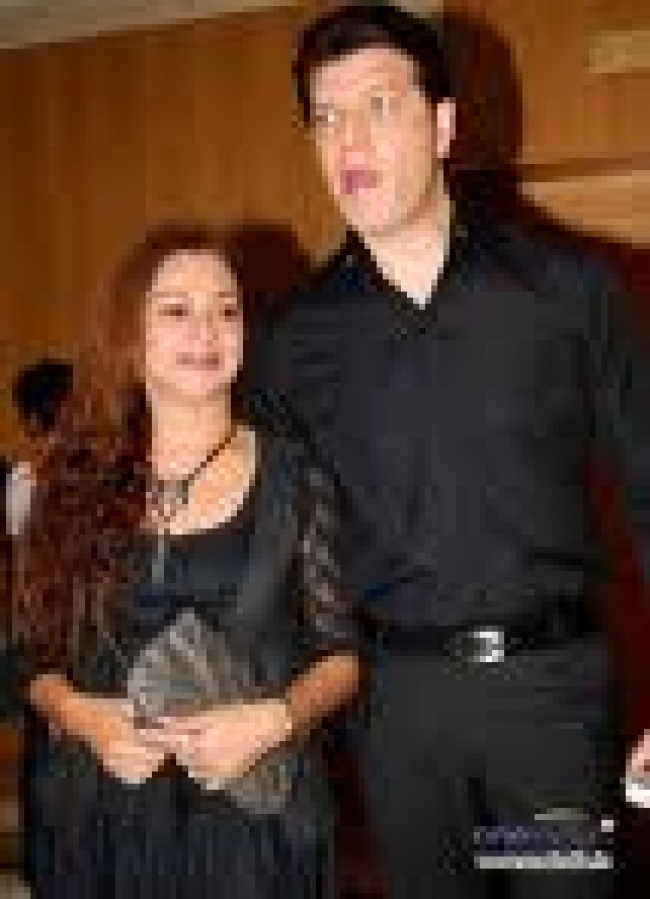 Aditya Pancholi - Photos, Videos, Birthday, Latest News, Height In Feet ...