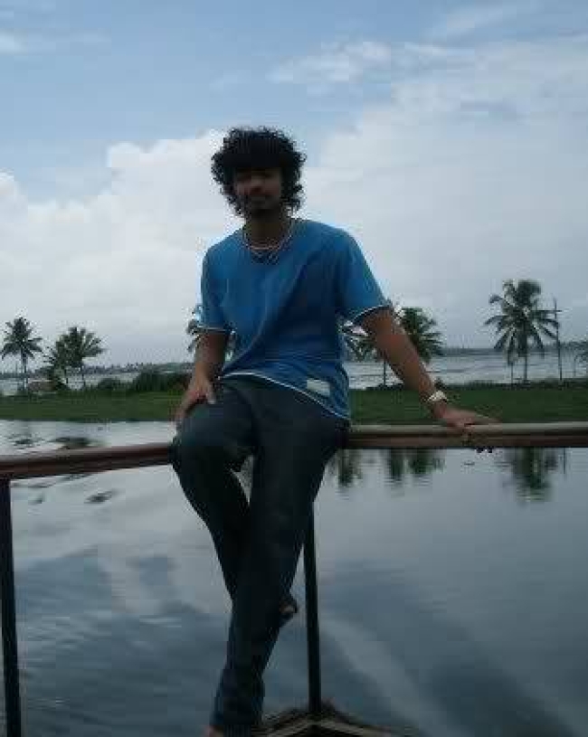 Pranav Mohanlal - Photos, Videos, Birthday, Latest News, Height In Feet ...