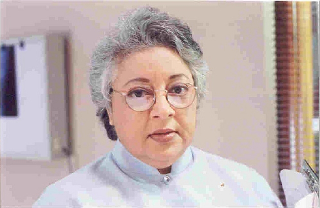 Daisy Irani - Photos, Videos, Birthday, Latest News, Height In Feet ...