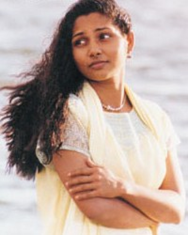 Shamita - Photos, Videos, Birthday, Latest News, Height In Feet - FilmiBeat