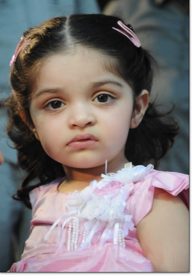 Shalini - Photos, Videos, Birthday, Latest News, Height In Feet - FilmiBeat