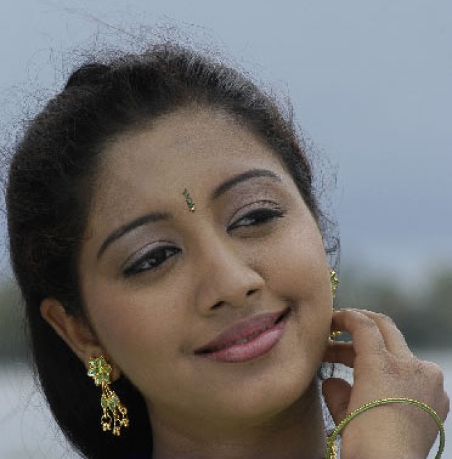 Gopika - Photos, Videos, Birthday, Latest News, Height In Feet - FilmiBeat