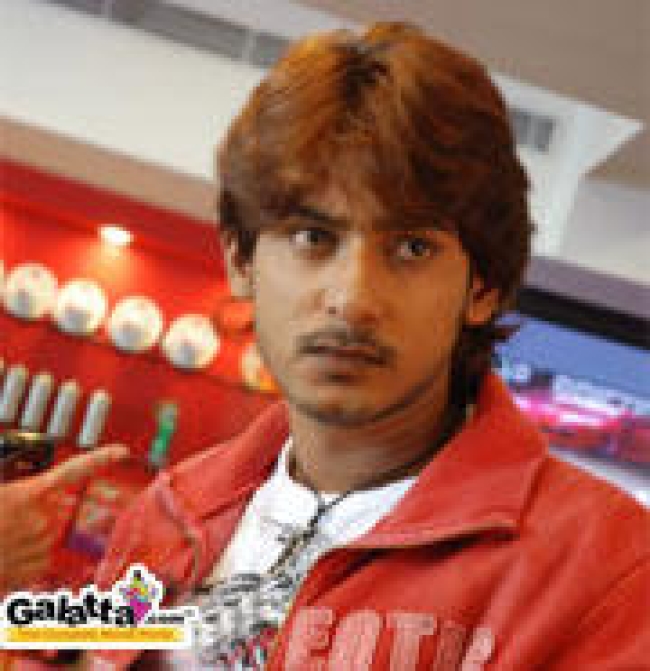 Prajwal Devaraj (Dynamic Hero) - Photos, Videos, Birthday, Latest News ...