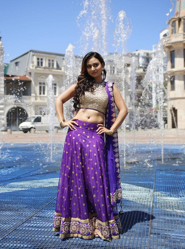 Amulya - Photos, Videos, Birthday, Latest News, Height In Feet - FilmiBeat