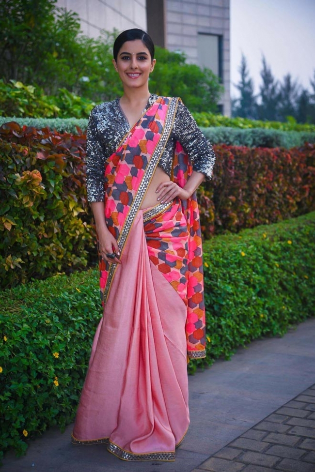 Isha Talwar - Photos, Videos, Birthday, Latest News, Height In Feet ...