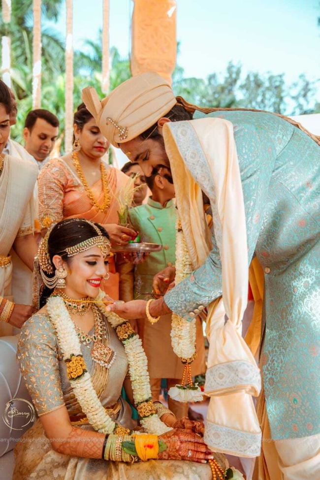 Darling Krishna - Photos, Videos, Birthday, Latest News, Height In Feet ...