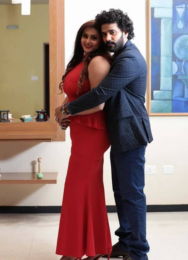 Namitha - Photos, Videos, Birthday, Latest News, Height In Feet - FilmiBeat