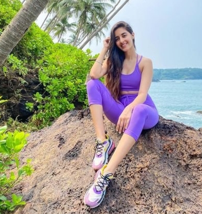 Simrat Kaur - Photos, Videos, Birthday, Latest News, Height In Feet ...