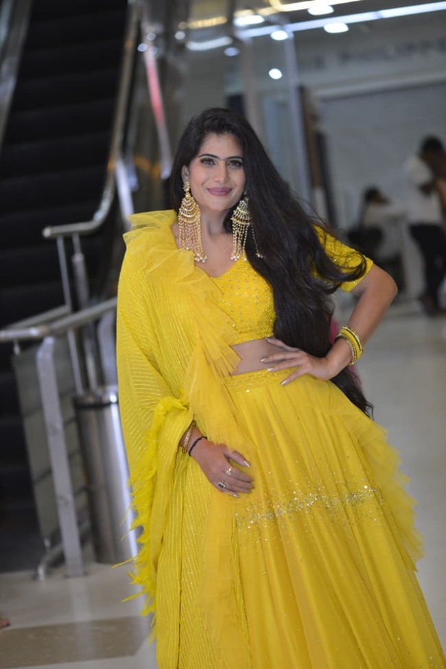 Neha Saxena - Photos, Videos, Birthday, Latest News, Height In Feet ...