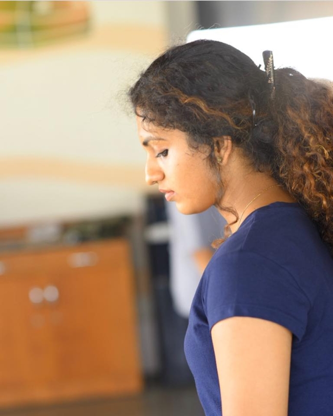 Noorin Shereef - Photos, Videos, Birthday, Latest News, Height In Feet ...