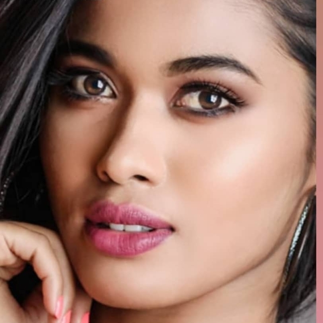 Saakshi - Photos, Videos, Birthday, Latest News, Height In Feet - FilmiBeat