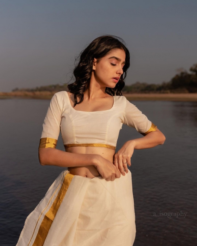 Anaswara Rajan - Photos, Videos, Birthday, Latest News, Height In Feet ...