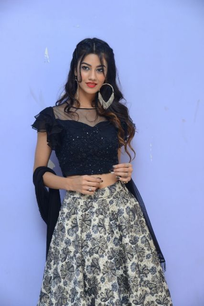 Pooja Solanki - Photos, Videos, Birthday, Latest News, Height In Feet ...