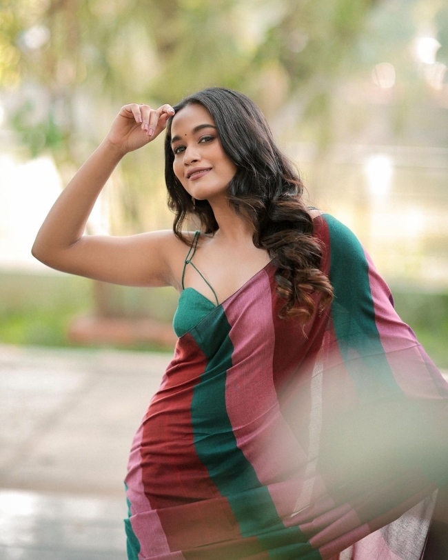 Kaavya Arivumani - Photos, Videos, Birthday, Latest News, Height In ...