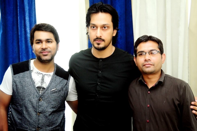 Aseem Ali Khan - Photos, Videos, Birthday, Latest News, Height In Feet ...