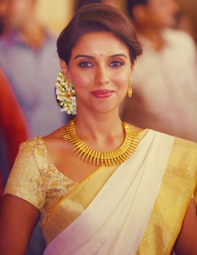 Asin Thottumkal - Photos, Videos, Birthday, Latest News, Height In Feet ...
