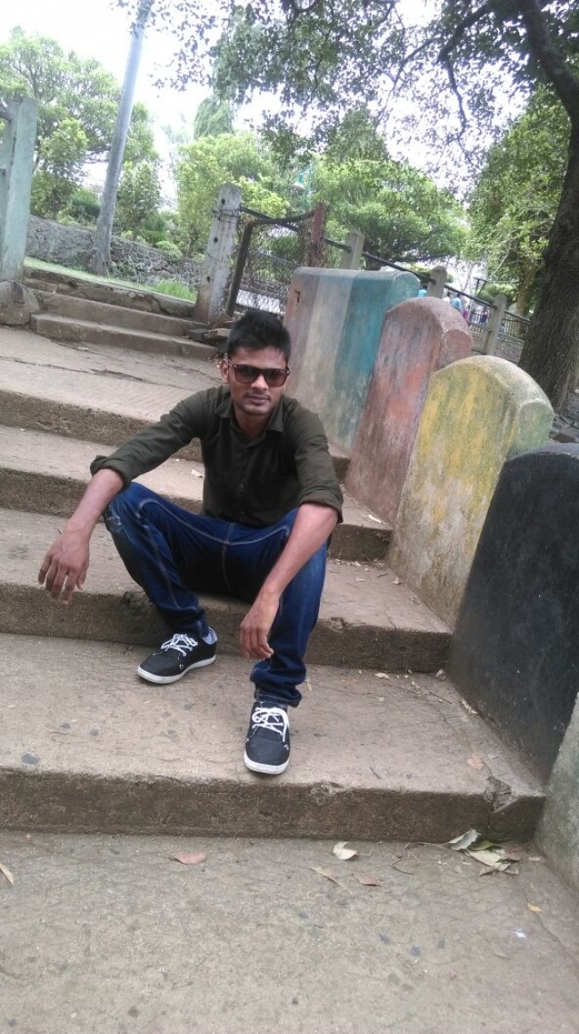 Dhanush - Photos, Videos, Birthday, Latest News, Height In Feet - FilmiBeat