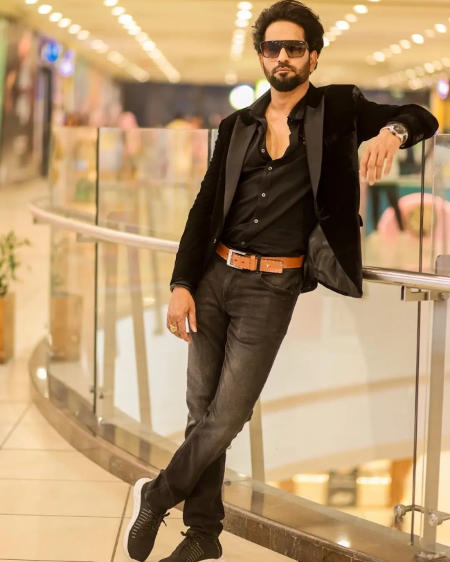 Asthik Avinash Shetty - Photos, Videos, Birthday, Latest News, Height ...