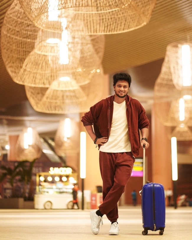 Mani Chandra - Photos, Videos, Birthday, Latest News, Height In Feet ...