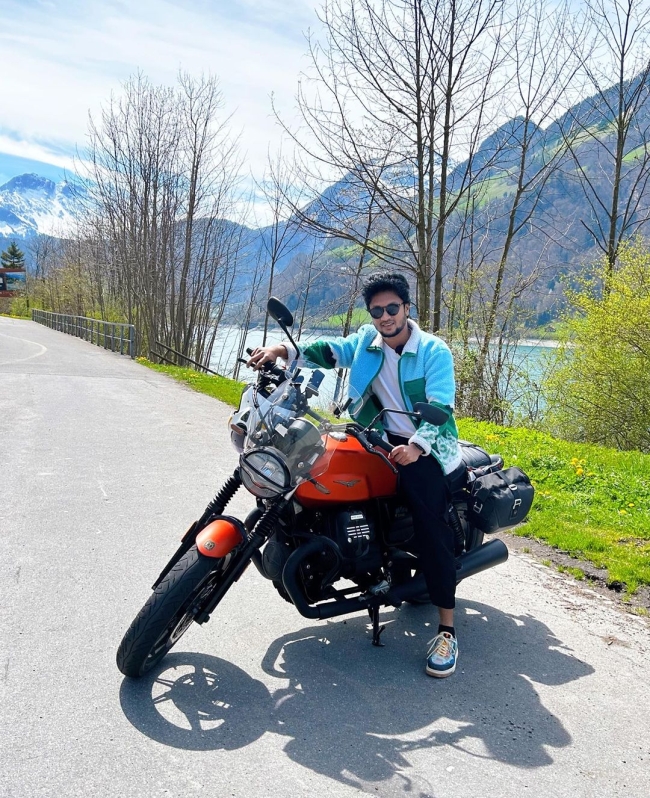 Mani Chandra - Photos, Videos, Birthday, Latest News, Height In Feet ...