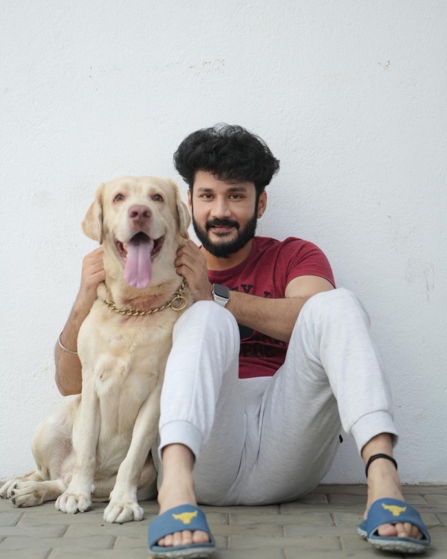 Vishnu Vijay - Photos, Videos, Birthday, Latest News, Height In Feet ...