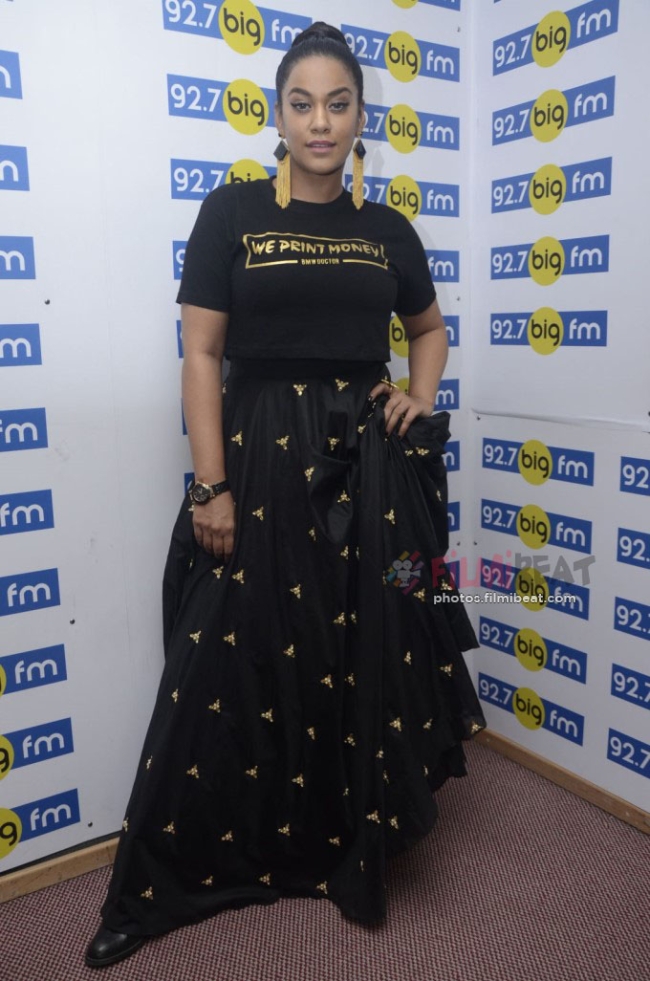 Mumaith Khan - Photos, Videos, Birthday, Latest News, Height In Feet ...