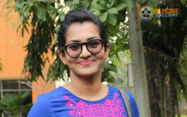 Parvathy Thiruvothu - Photos, Videos, Birthday, Latest News, Height In ...