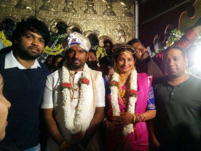 Simple Suni - Photos, Videos, Birthday, Latest News, Height In Feet ...