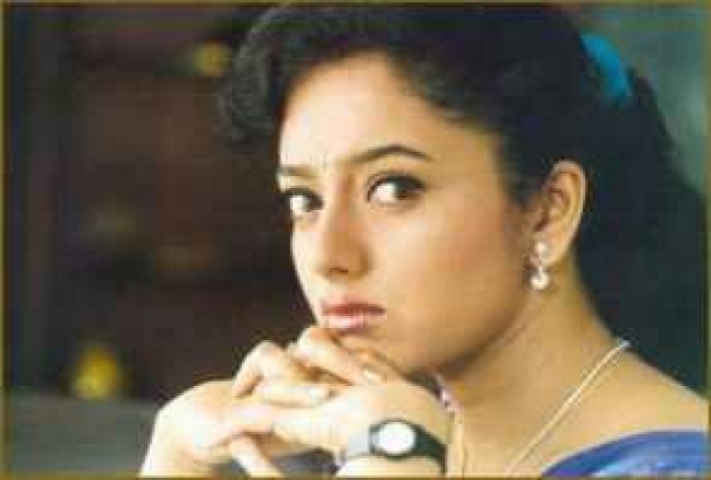 Soundarya - Photos, Videos, Birthday, Latest News, Height In Feet ...