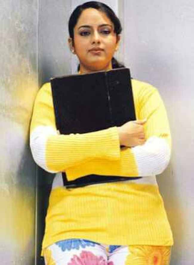 Soundarya - Photos, Videos, Birthday, Latest News, Height In Feet ...