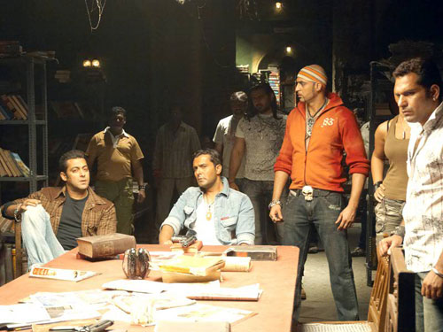 Wanted Fan Photos | Wanted Photos, Images, Pictures # 1105 - FilmiBeat