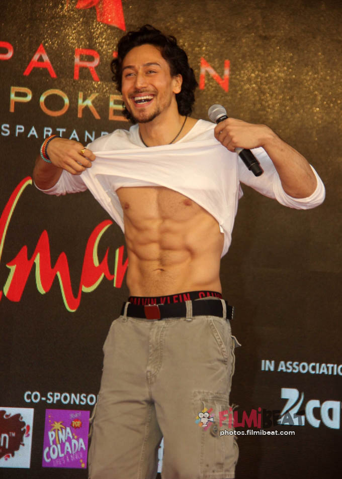 A Flying Jatt (Flying Jatt Movie) Fan Photos | A Flying Jatt Photos ...