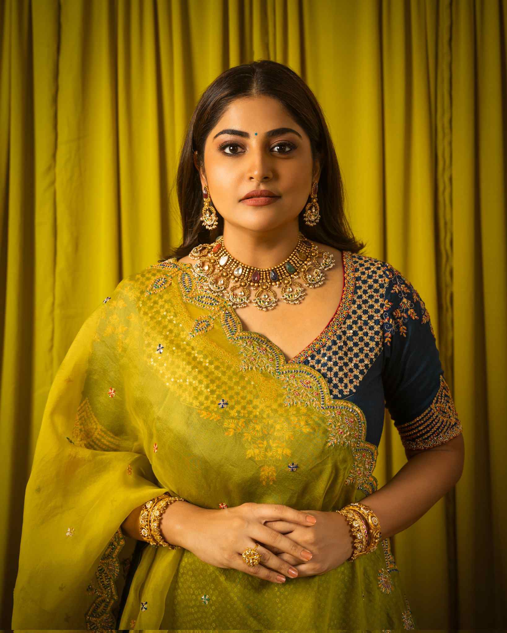 Manjima Mohan Fan Photos | Manjima Mohan Pictures, Images - 86678 ...