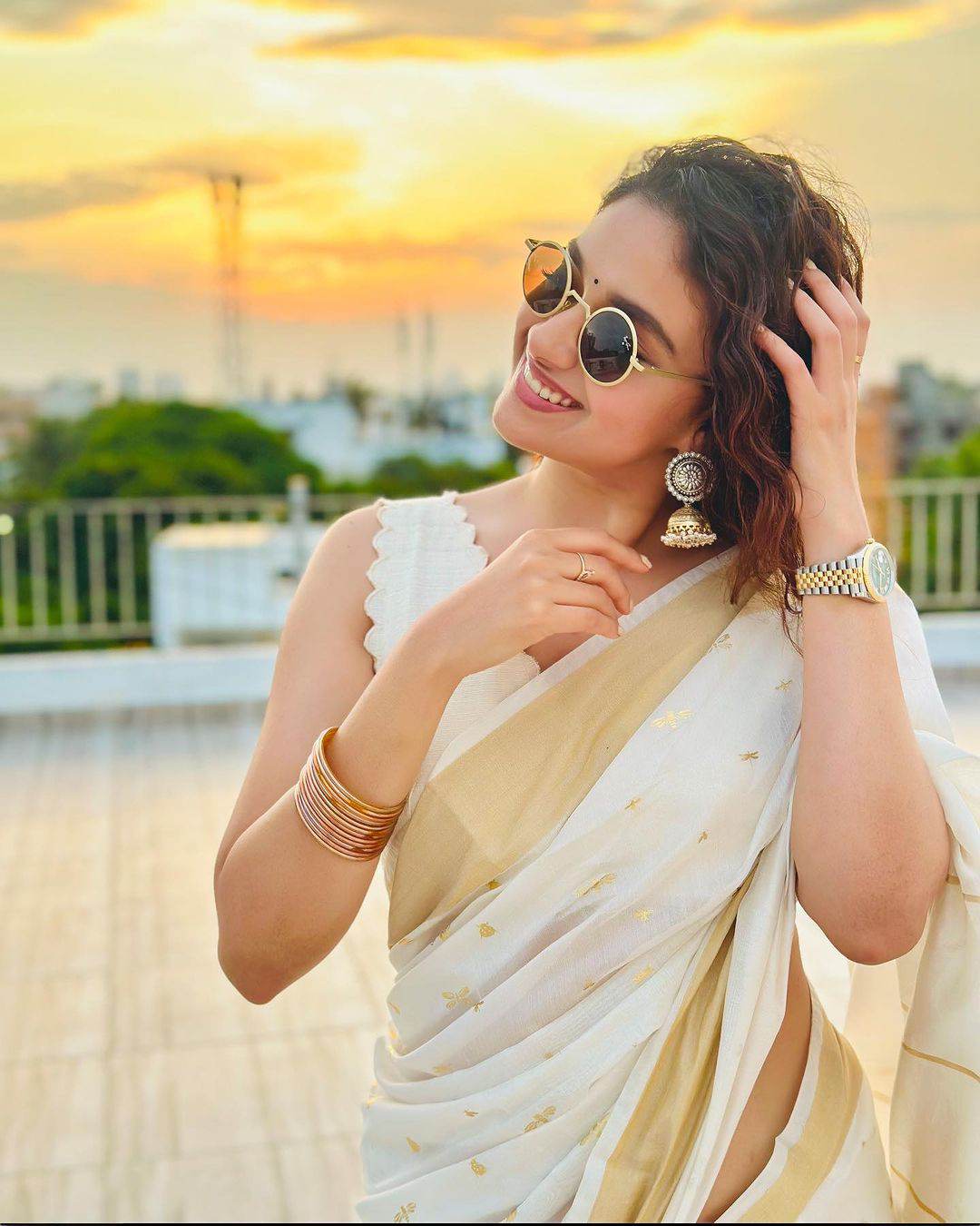 Keerthi Suresh (Keerthy Suresh) Fan Photos | Keerthi Suresh Pictures ...