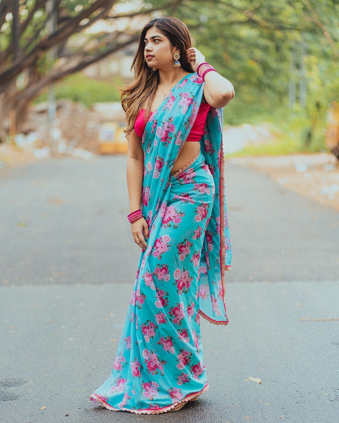 Rithu Chowdary Fan Photos | Rithu Chowdary Pictures, Images - 76477 ...