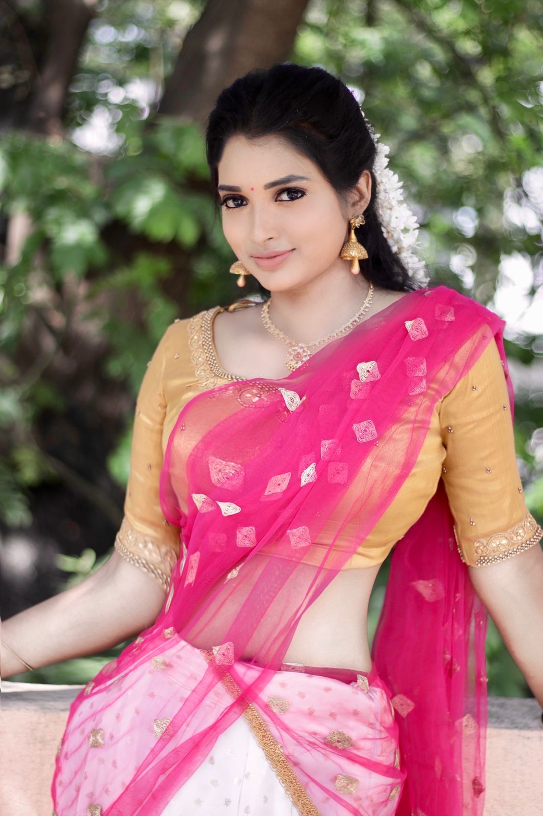 Parasparam Serial Actress Revathi Krishna