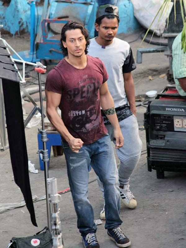 Baaghi (Baaghi Story) Fan Photos | Baaghi Photos, Images, Pictures ...