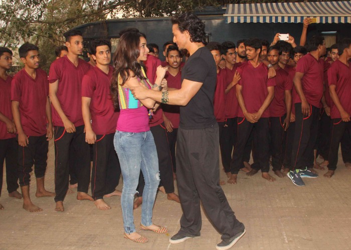 Baaghi (Baaghi Story) Fan Photos | Baaghi Photos, Images, Pictures ...