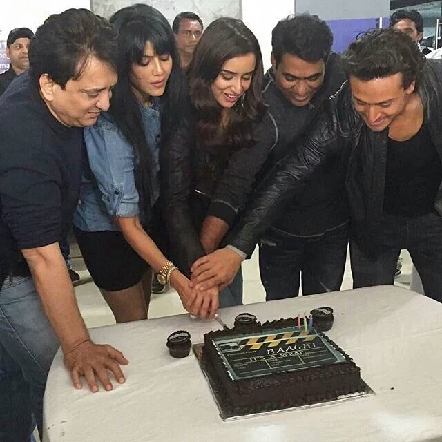Baaghi (Baaghi Story) Fan Photos | Baaghi Photos, Images, Pictures ...